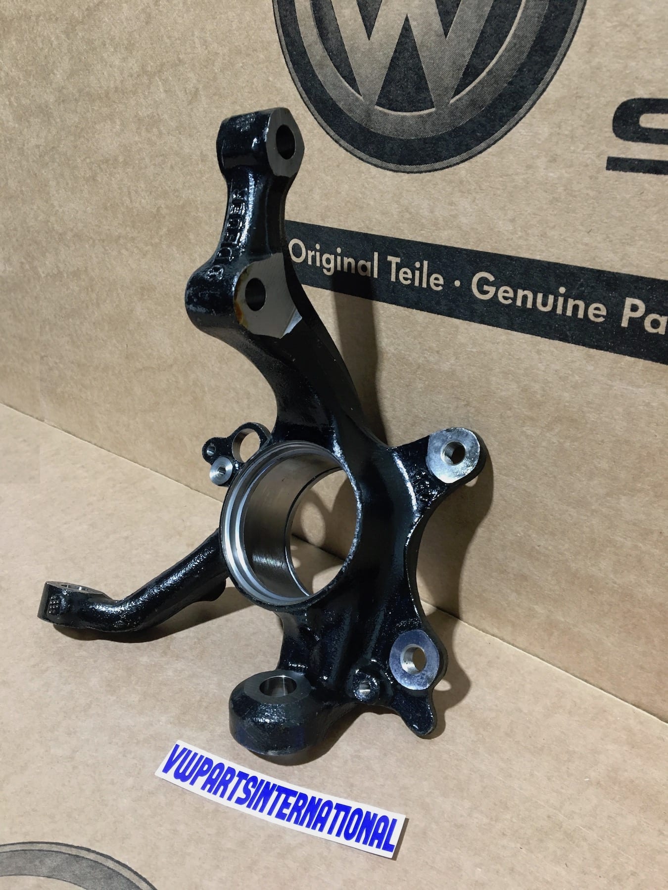 VW Golf MK3 GTI VR6 Vento Corrado Front Left Wheel Hub Bearing Housing ...