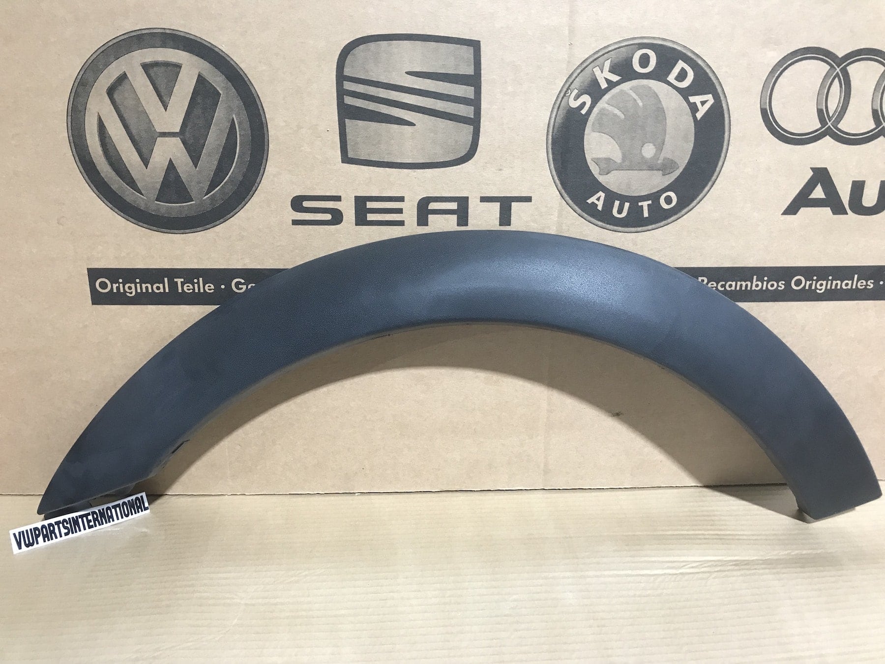 VW Golf MK3 GTI VR6 Vento Right Rear Wheel Arch Trim New Genuine NOS ...