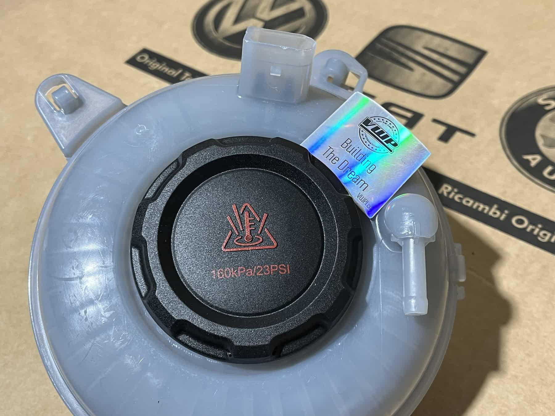 VW Golf MK7 MK7.5 GTI R TDI Coolant Bottle Black Cap Lid Connector Wire ...