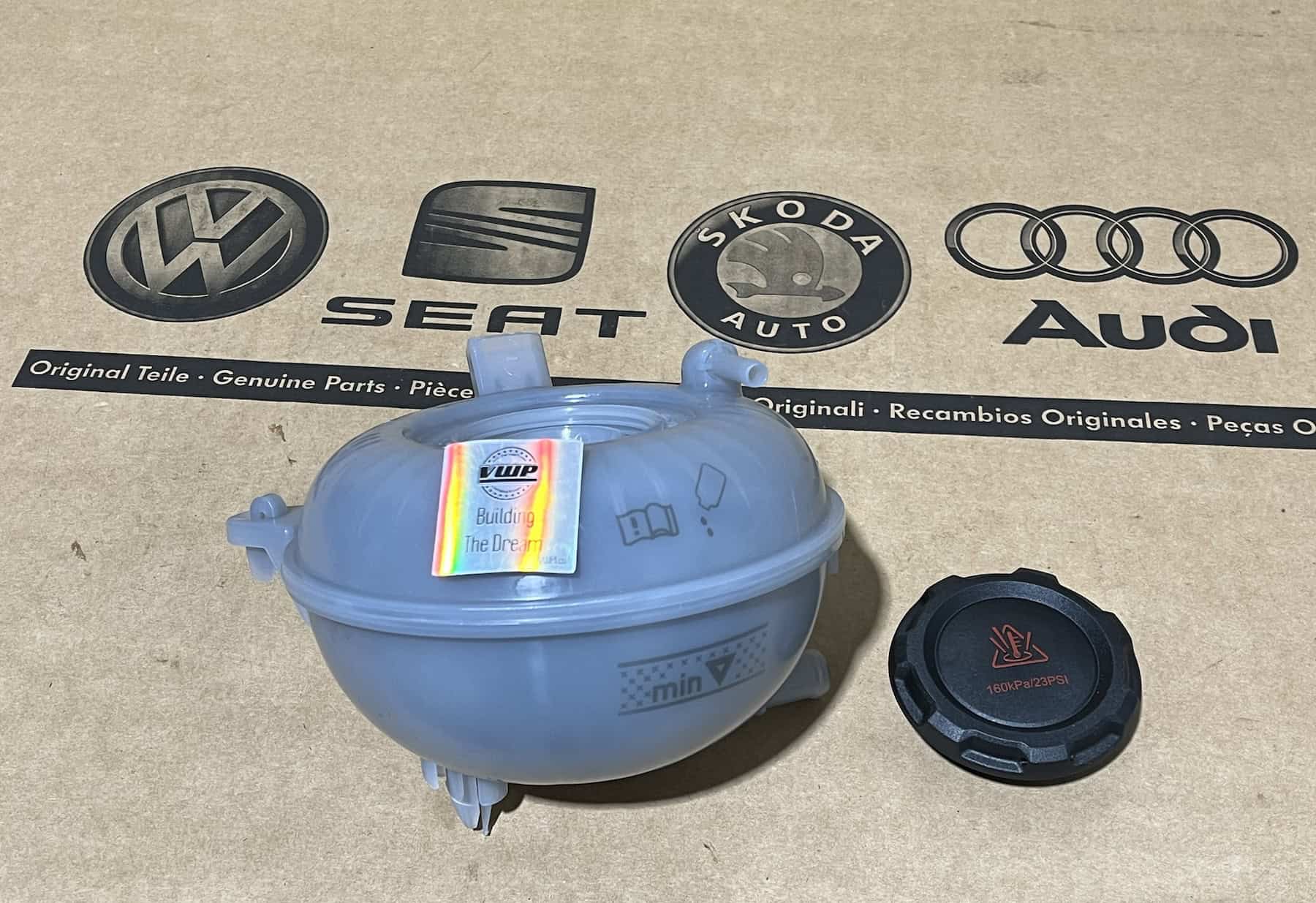 VW Golf MK7 MK7.5 GTI R TDI Coolant Bottle Black Cap Lid Connector Wire ...