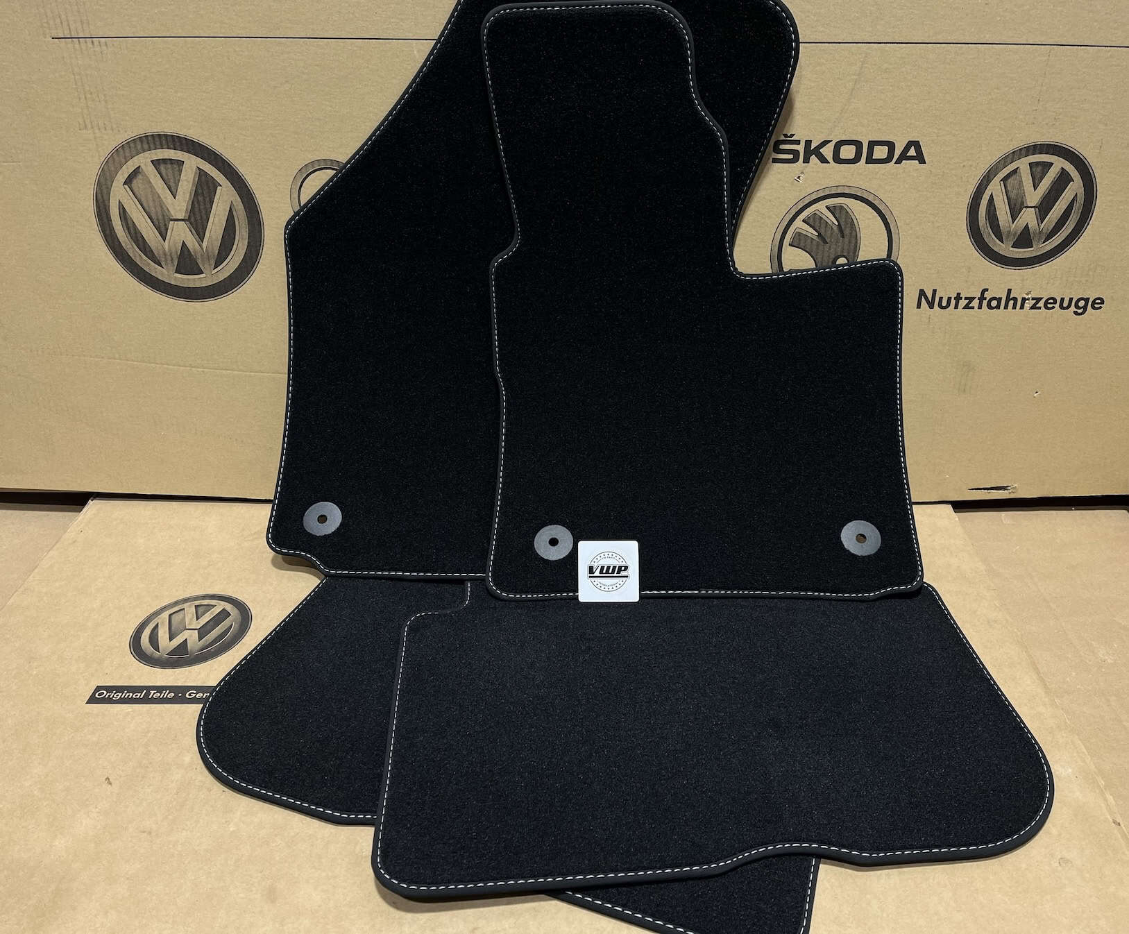 VW Touran 1T Carpet Floor Mats Front Rear Protection Feet Pads Original ...